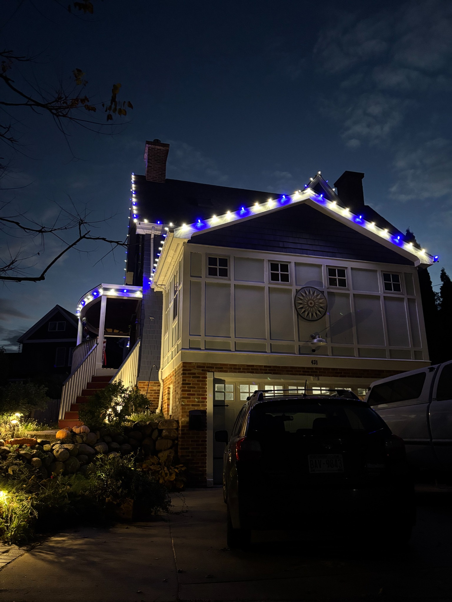 Sam’s Seasonal Lighting | Milwaukee Holiday Light Installation